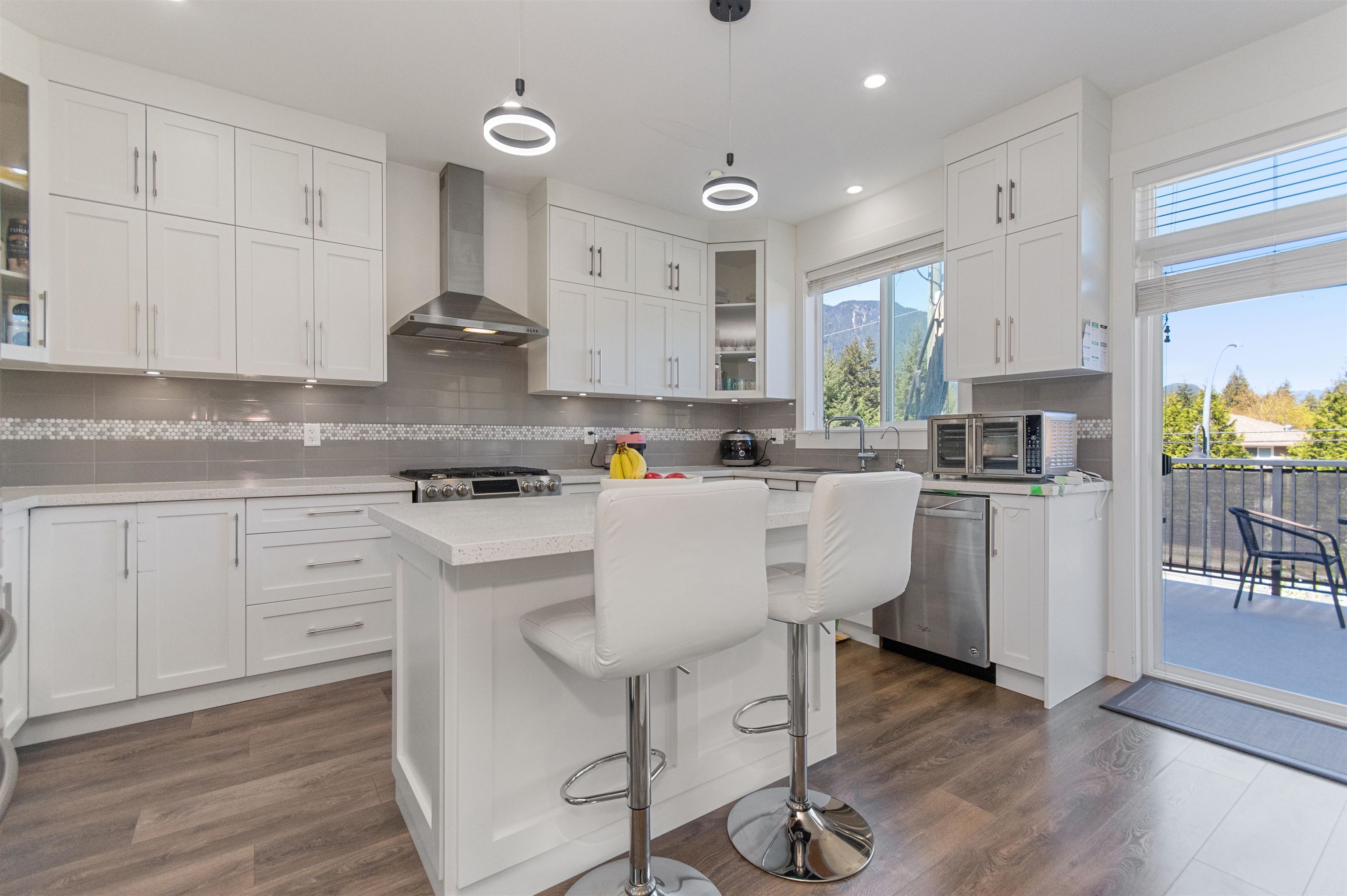 10 63650 Flood Hope Road Hope For Sale, R3084580 - StrawHomes.com
