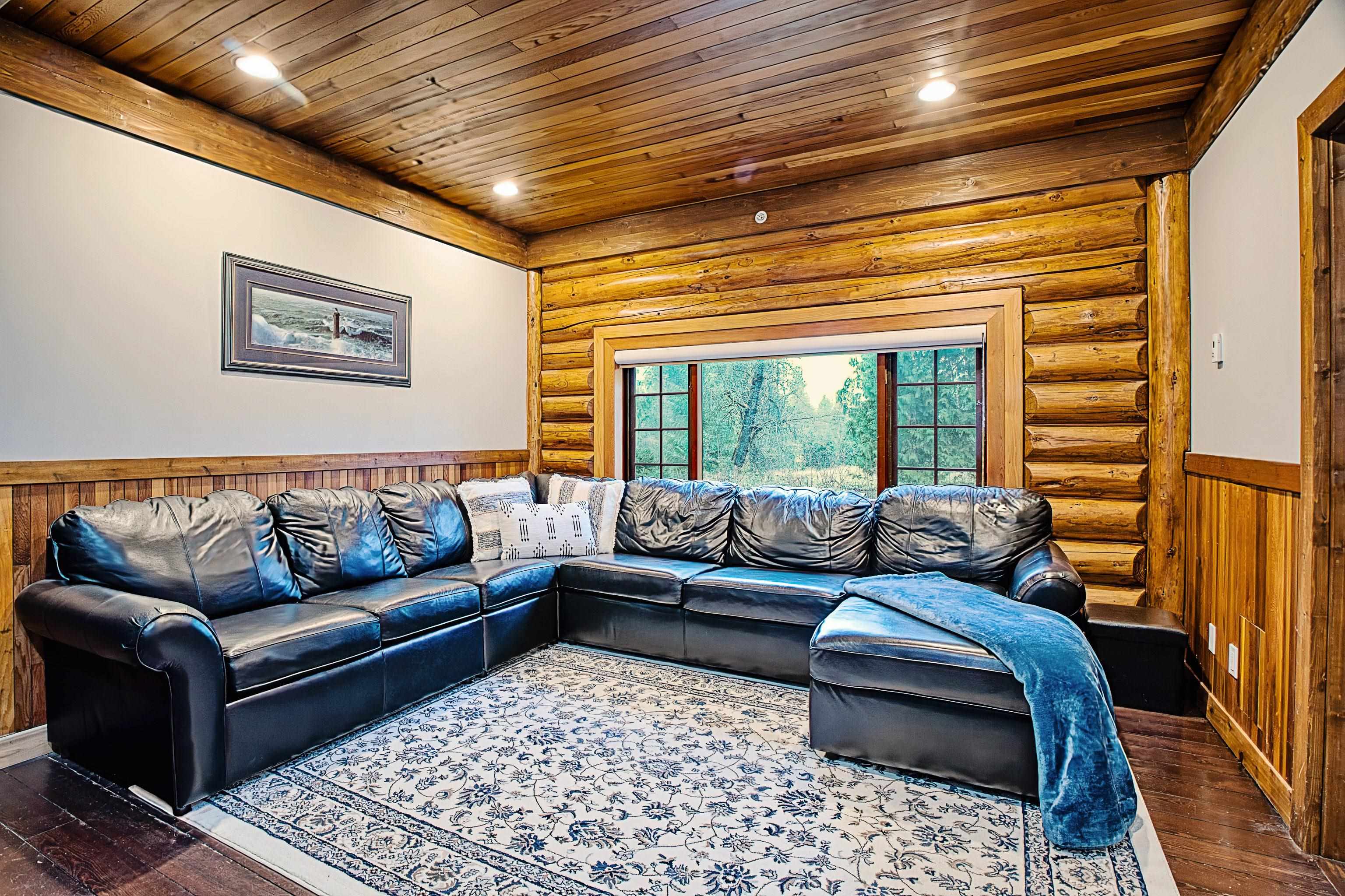 11267 Palmer Rolph Street Maple Ridge For Sale, R3092042 - StrawHomes.com