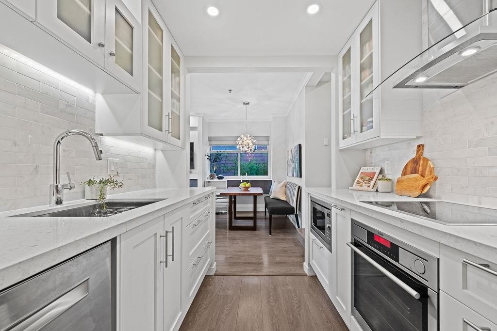 103 1963 3rd Avenue Vancouver For Sale, R3100969 - StrawHomes.com