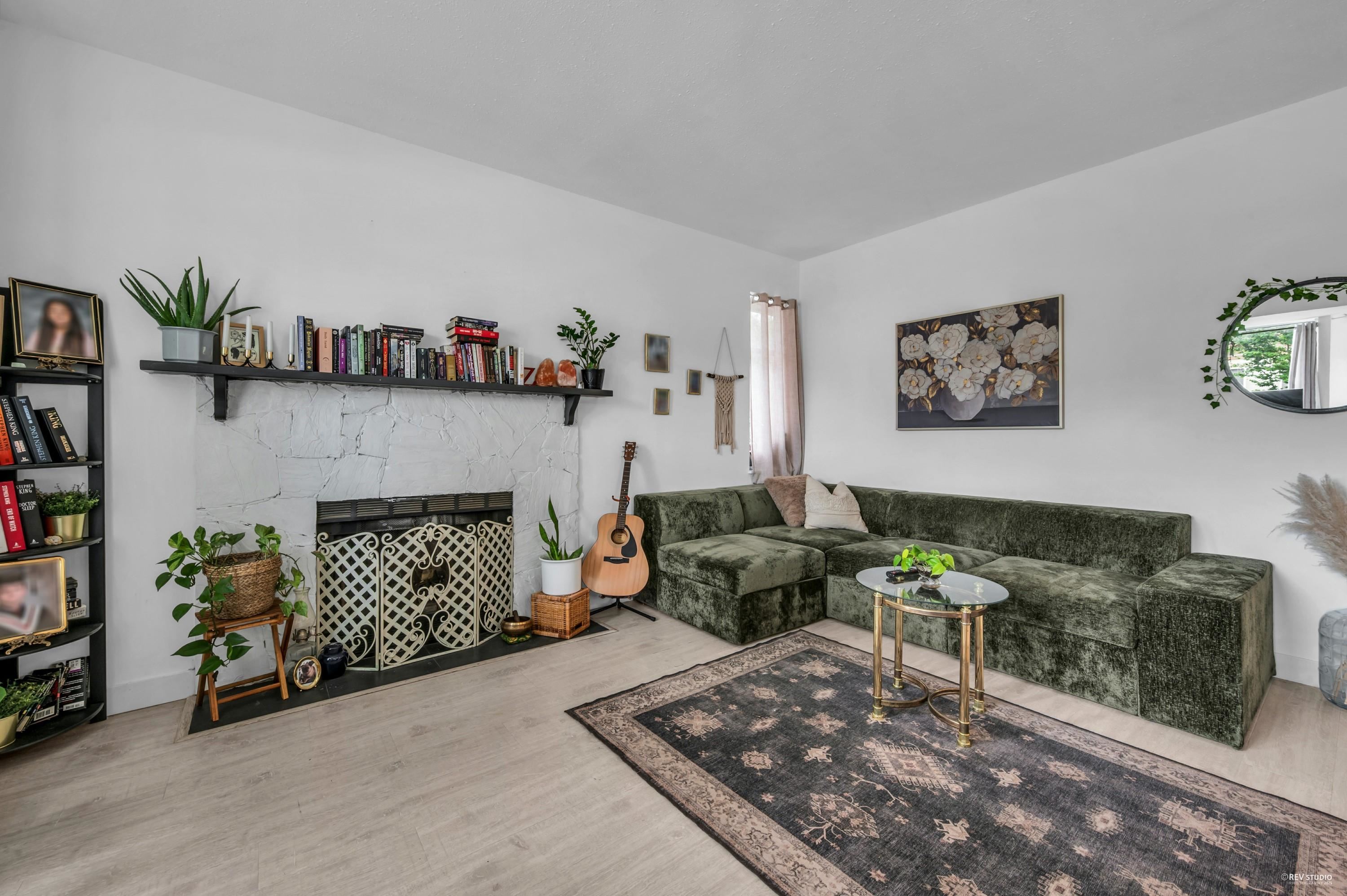 22641 Kendrick Loop Maple Ridge For Sale, R3106883 - StrawHomes.com