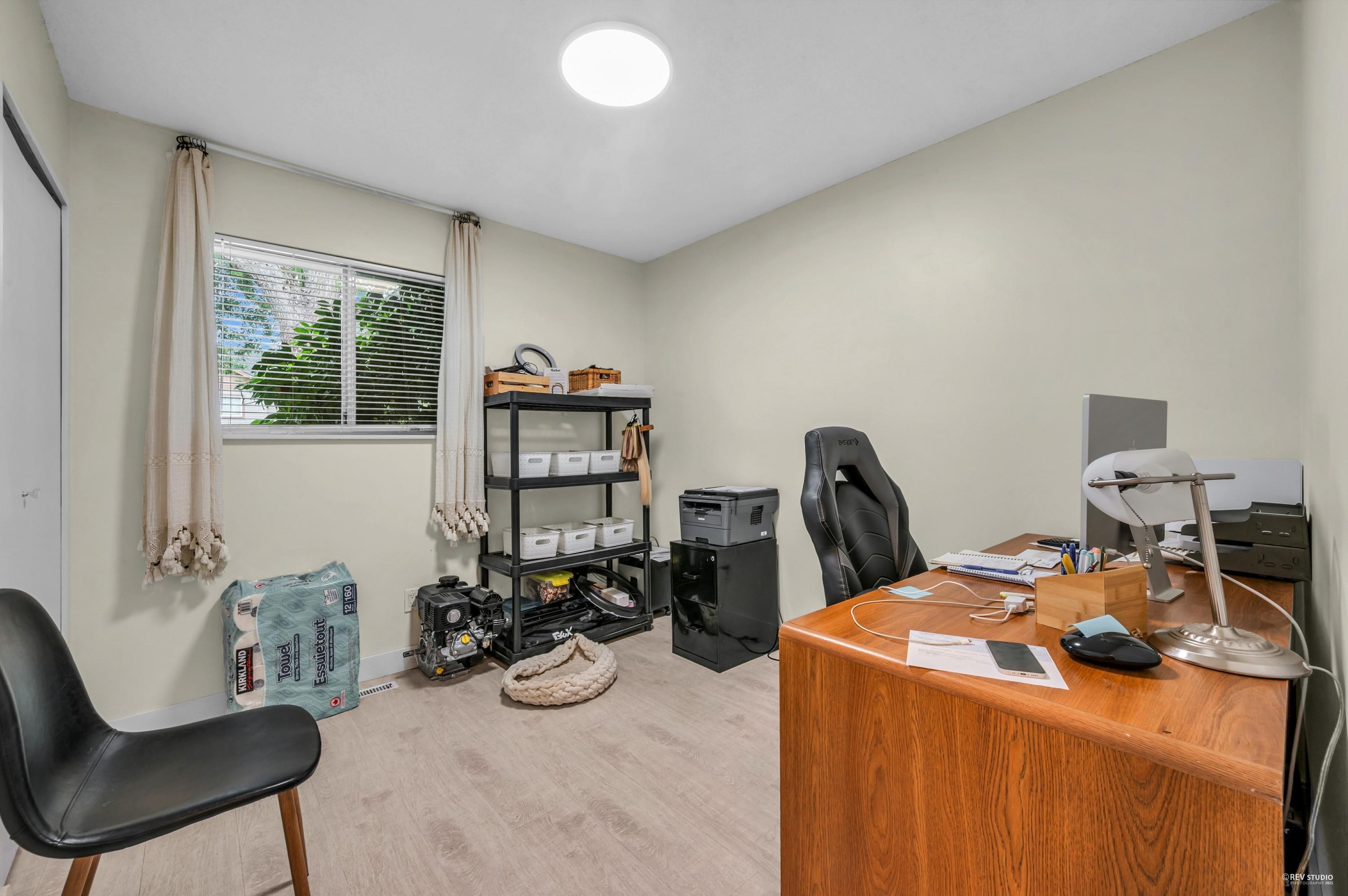 22641 Kendrick Loop Maple Ridge For Sale, R3106883 - StrawHomes.com