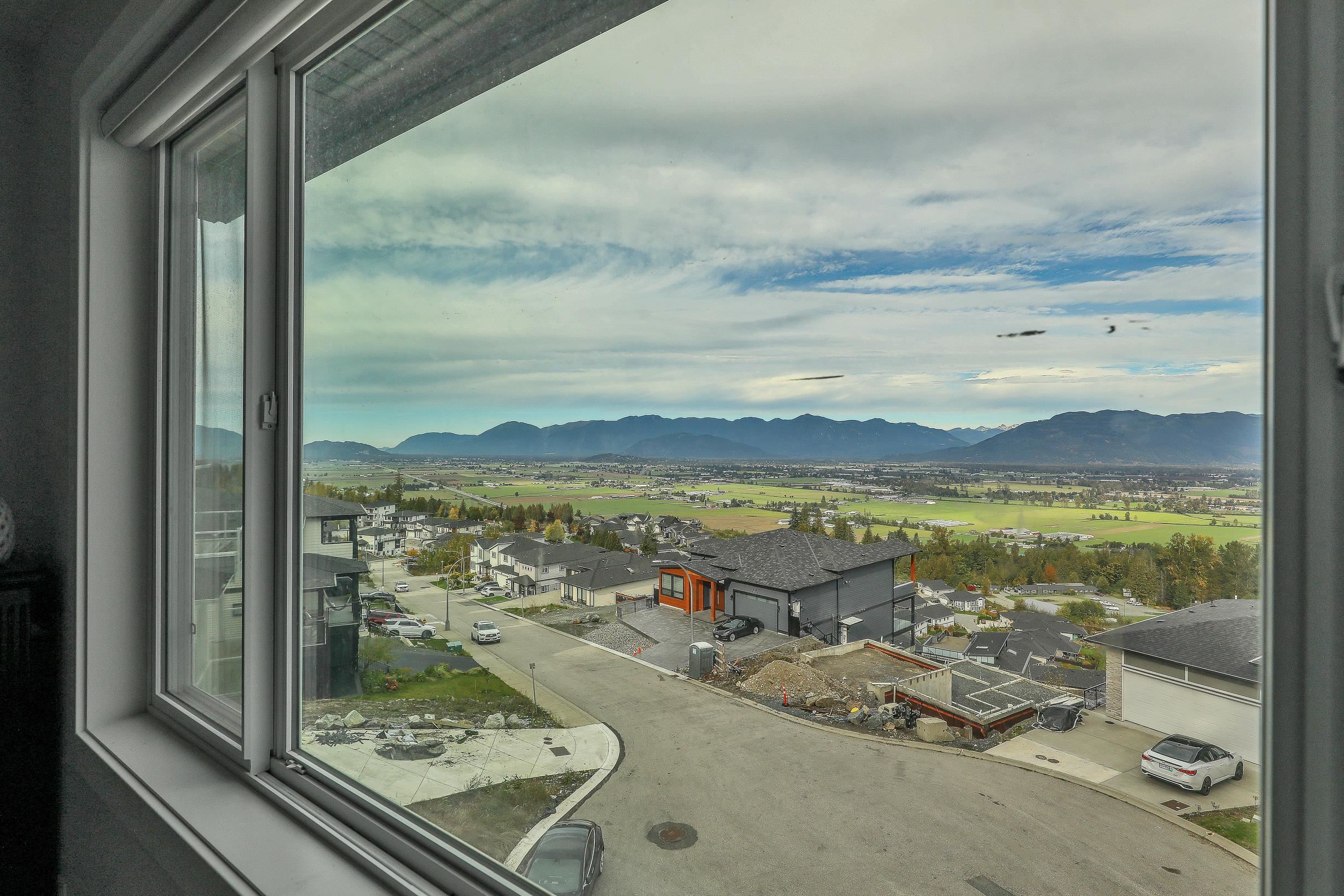 51144 Farmers Way Chilliwack For Sale, R3057785 - StrawHomes.com