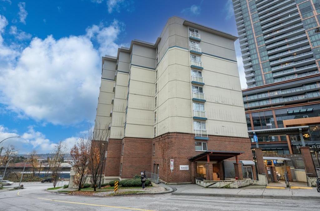 405 200 Keary Street New Westminster For Sale, R3070981 - StrawHomes.com