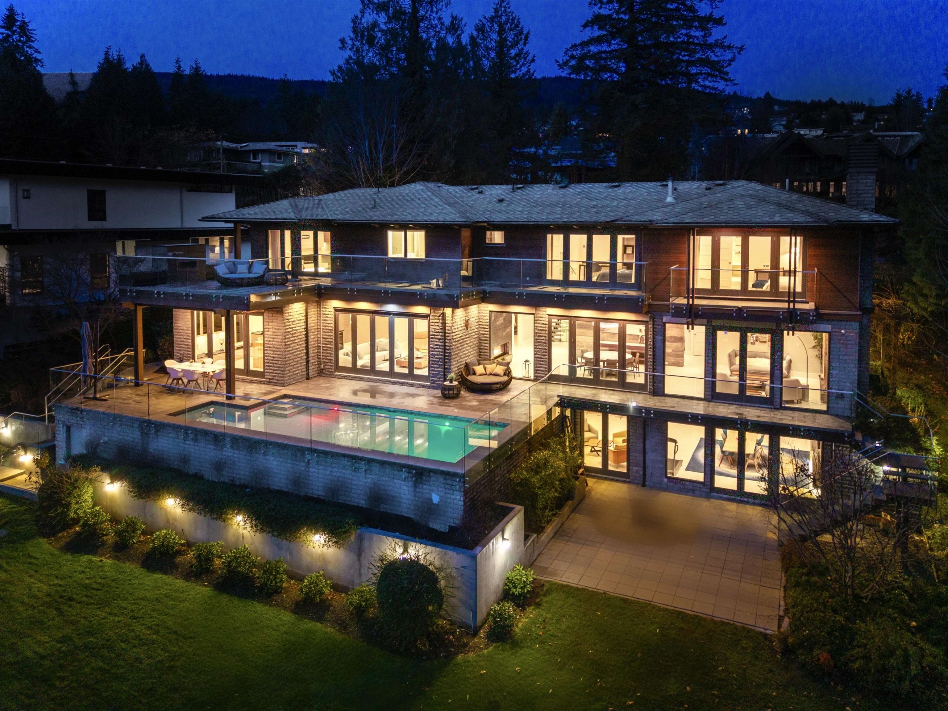 720 Parkside Road West Vancouver For Sale, R3072357 - StrawHomes.com