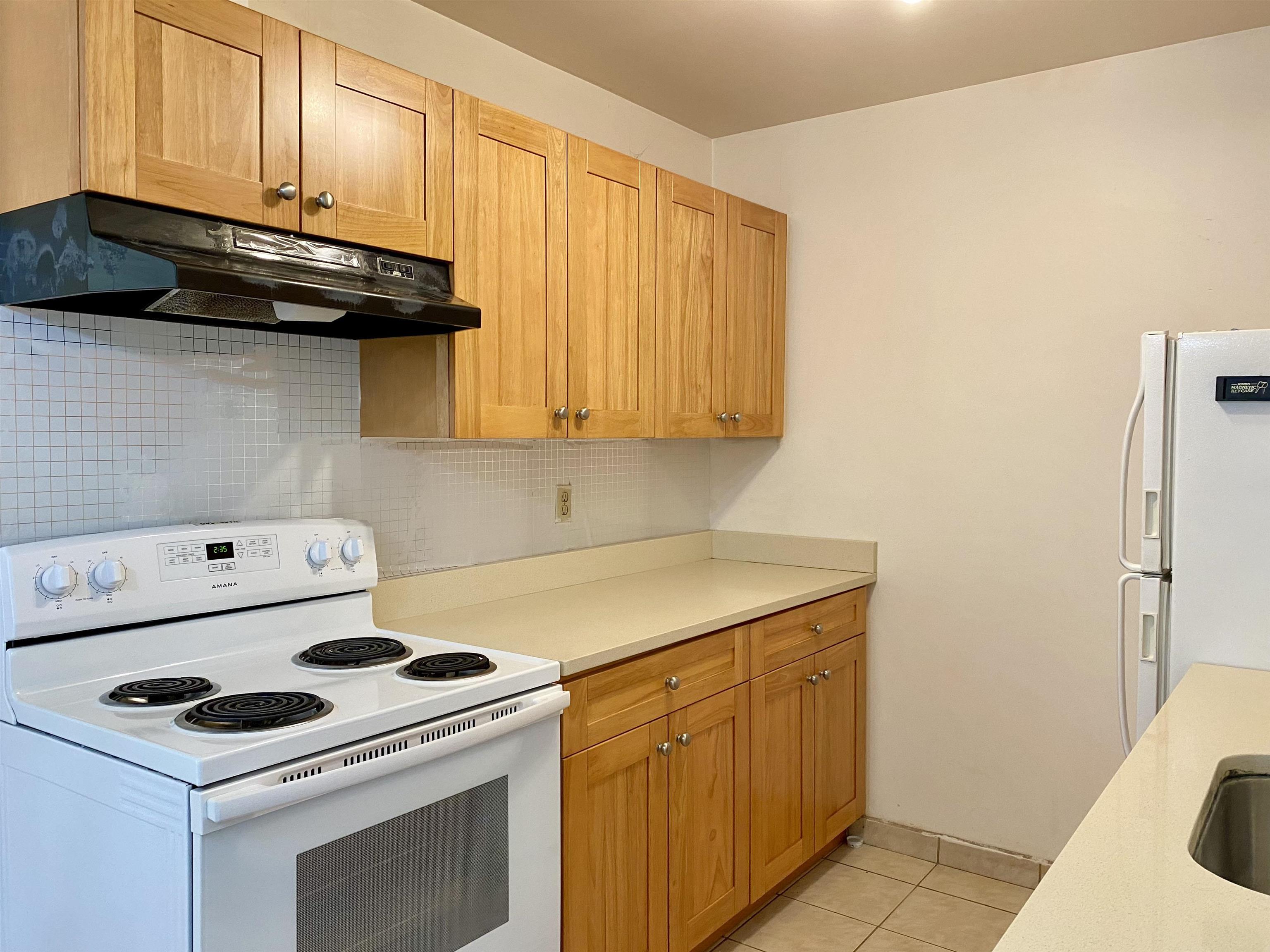 205 7240 Lindsay Road Richmond For Sale, R3068500 - StrawHomes.com