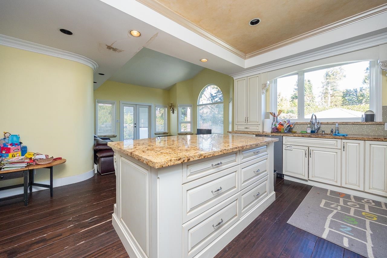 2088 Allison Road Vancouver For Sale, R3068760 - StrawHomes.com